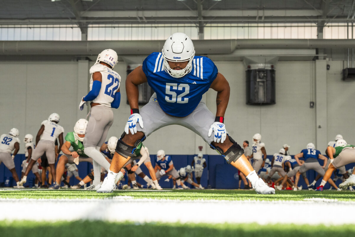 Logan Brown will enter NFL Draft - KU Sports